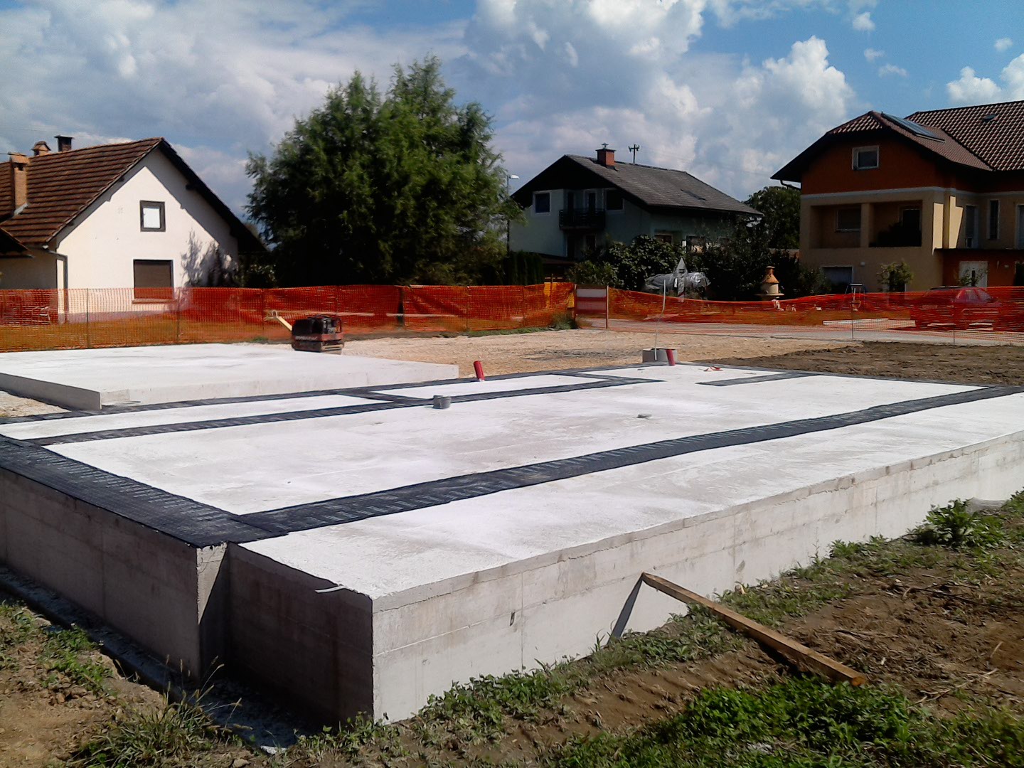 Betoniranje temeljne plošče in temeljev - Ten Trade